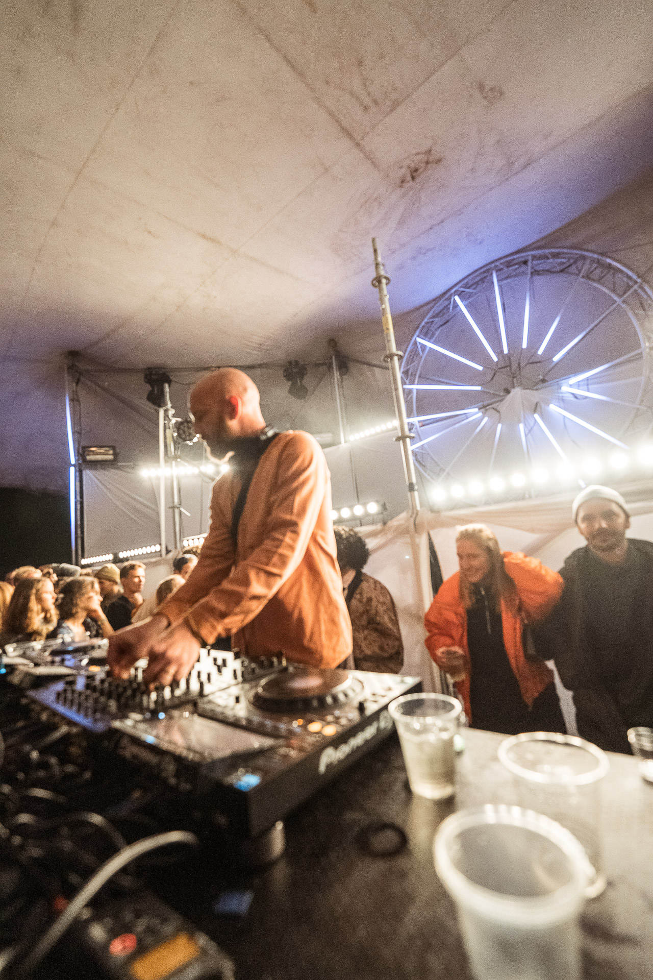 Schwerelos – villatunichtgut.de